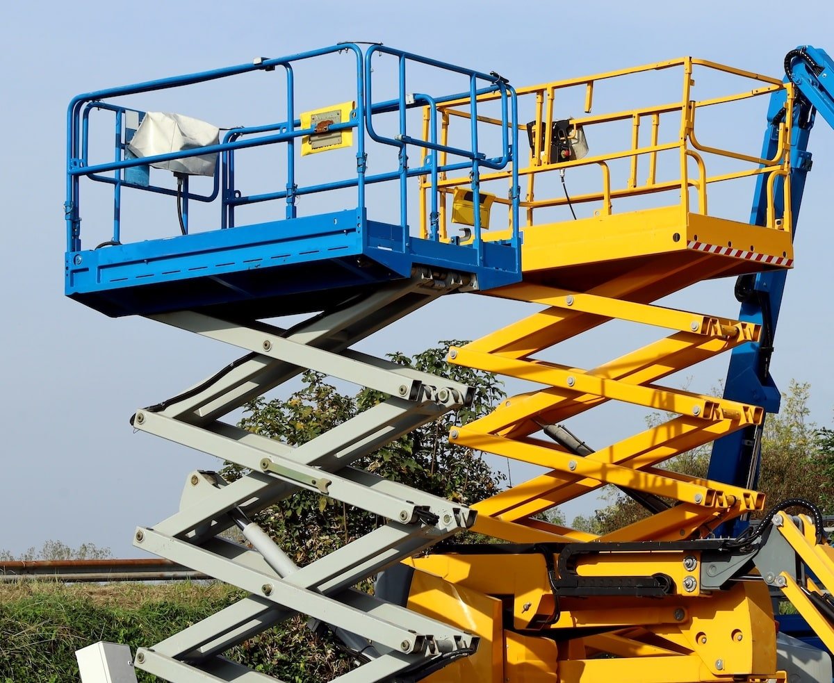 Tipos de Plataformas Elevatórias - Amarnave - Aluguer